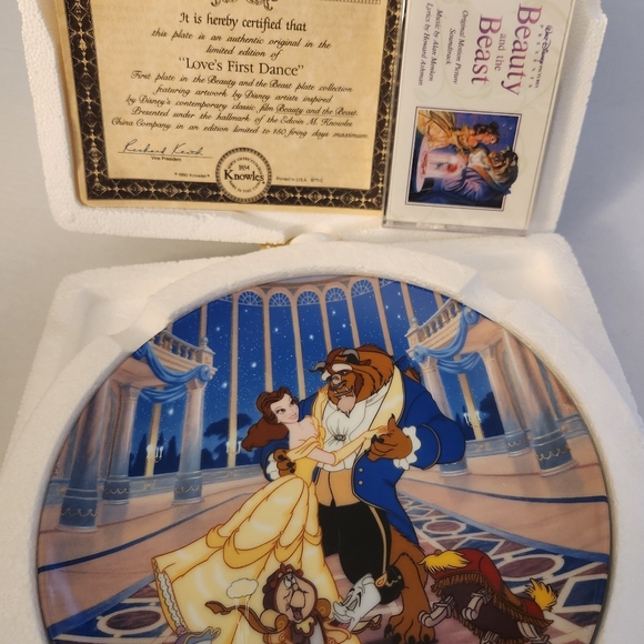 Disney | Other | 4 Disney Collector Plates Disney Plates With ...